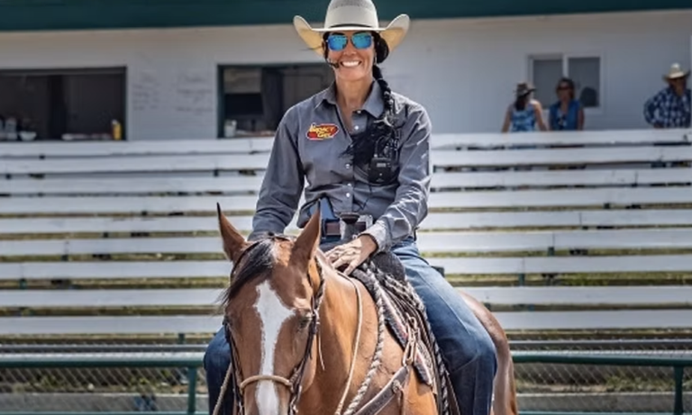 Team Roping - Art of the Cowgirl